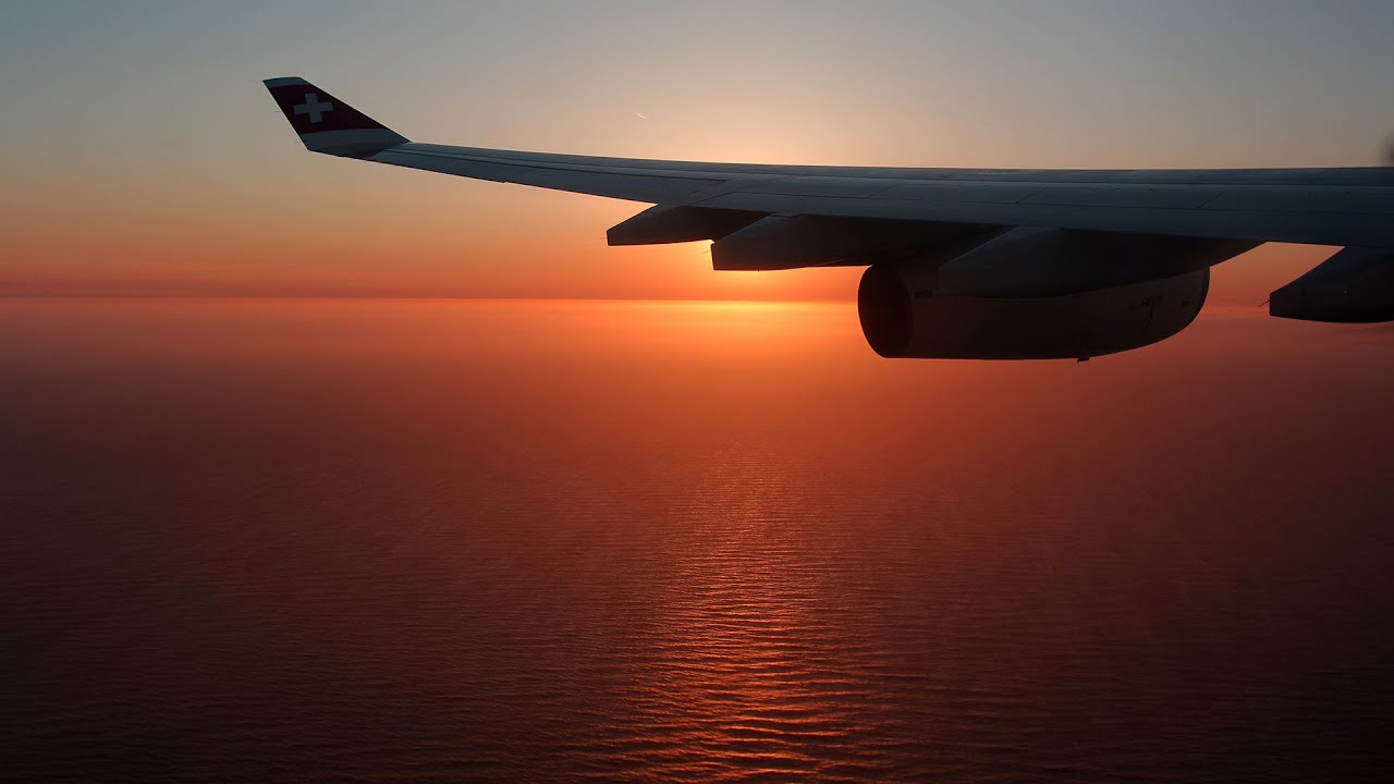 SWISS Airbus A340-300 Sunset Takeoff from San Francisco (LX 39 || SFO ...