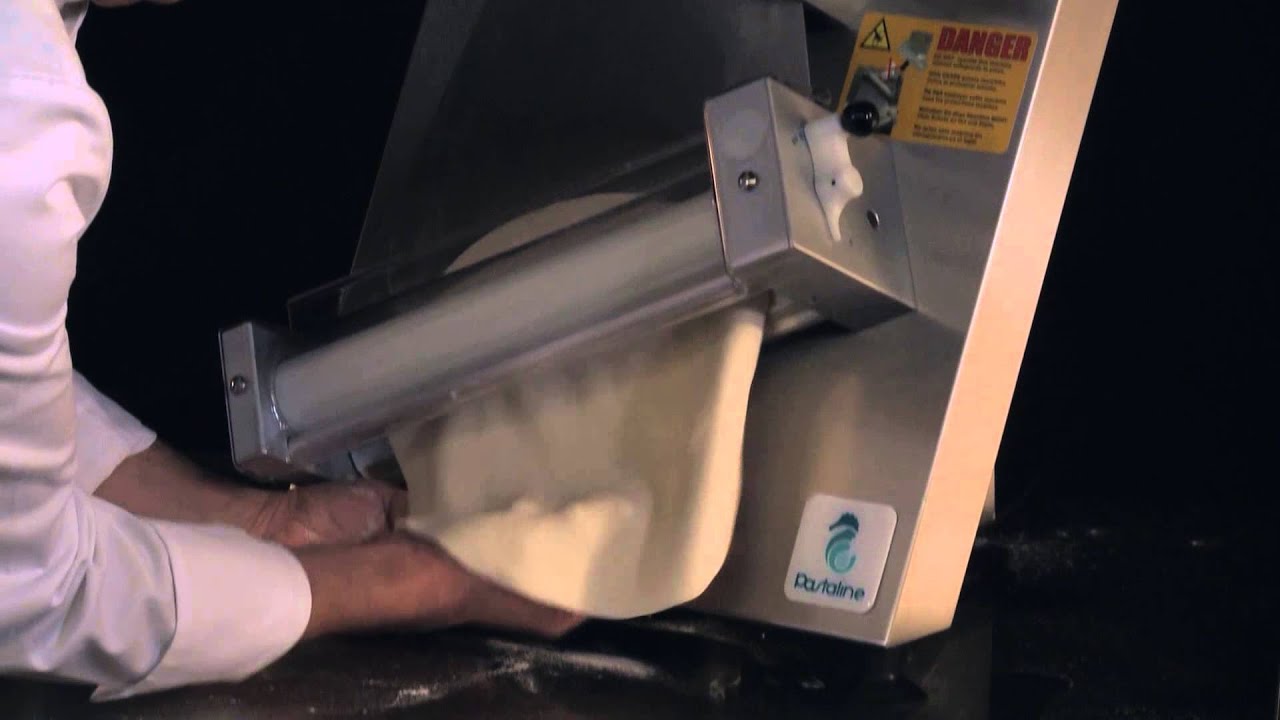 Pastaline Giotto D30 Dough sheeters - YouTube