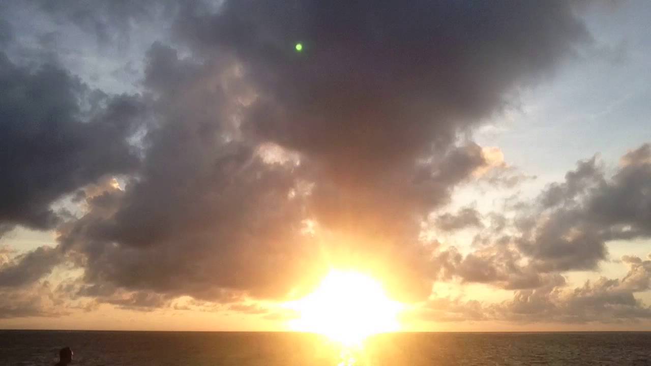 FLAT EARTH SUNRISE Time-Lapse - YouTube