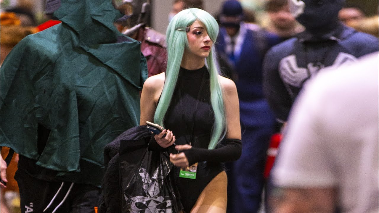 Arriving to MCM Comic Con ExCel London - May 2023 - YouTube