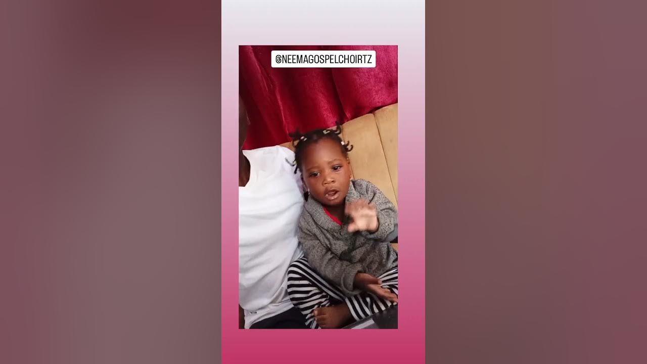 MTOTO WA MWAKA MMOJA AKIIMBA WIMBO WA NIKUREJESHEE/ NEEMA GOSPEL CHOIR #NIKUREJESHEE - YouTube