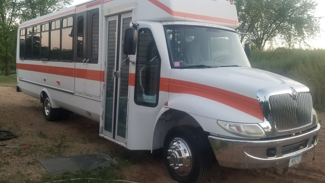 BUS TOUR | Shuttle Bus Camper DIY conversion | Part 1 of 2 - YouTube