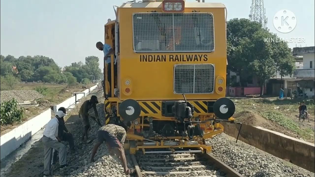 Khandwa New Railway Track (Work in progress) ballast damping work - YouTube