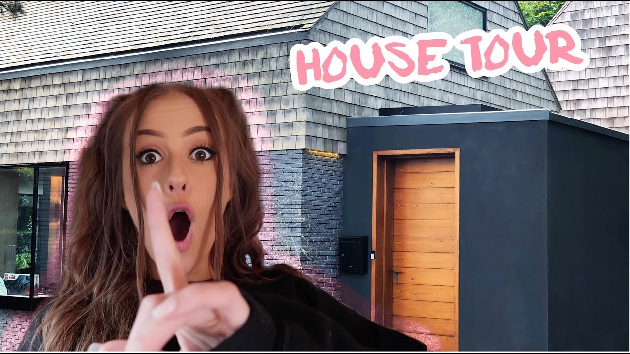 FAMILY HOUSE TOUR | Holly H - YouTube