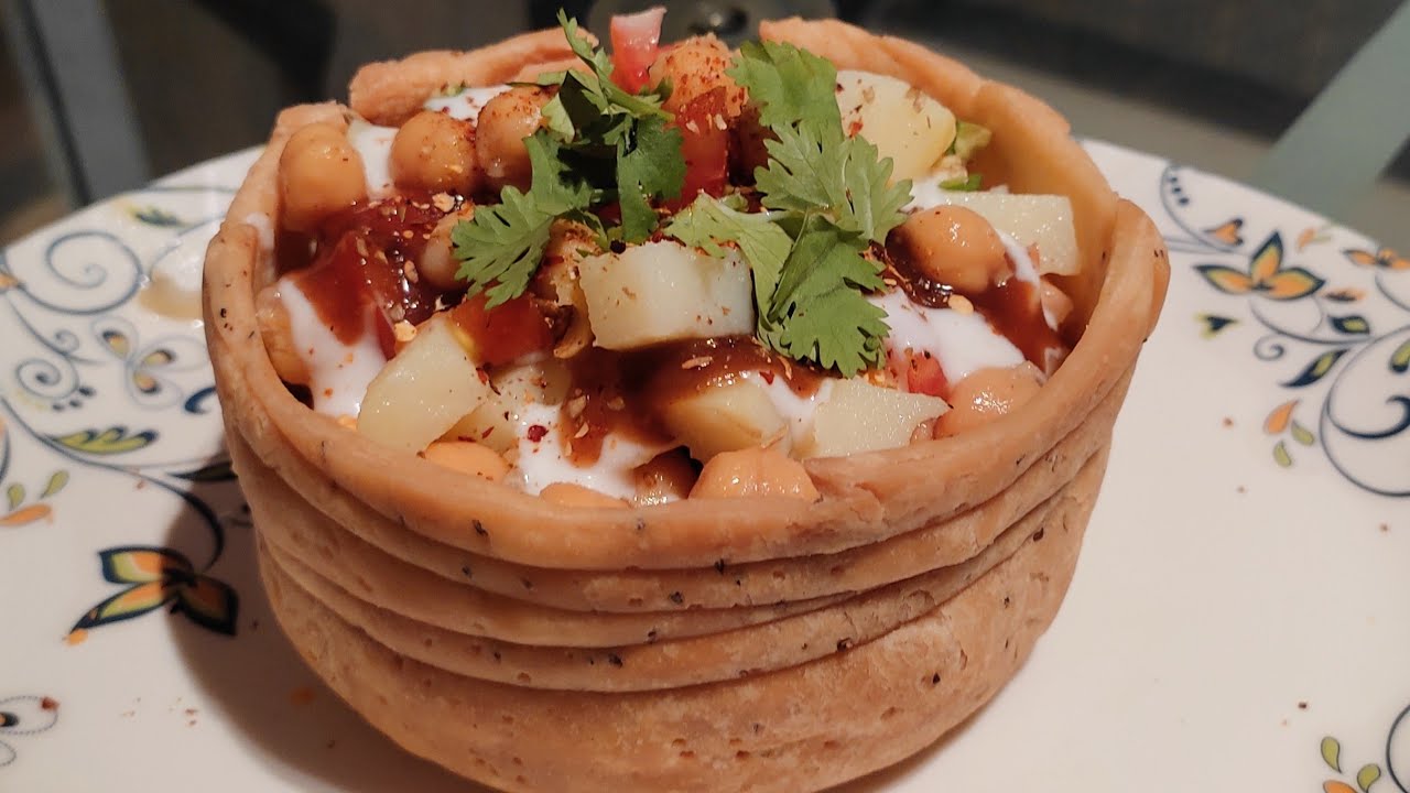 Khatti Meethi And Crispy Katori Chaat Recipe @clwnausheen - YouTube