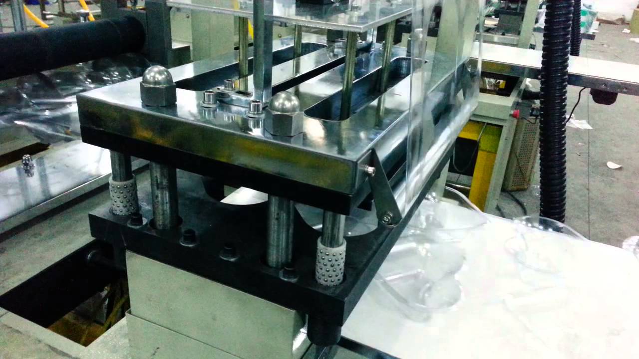Small Size Automatic Plastic Thermoforming Machine for food boxes - YouTube