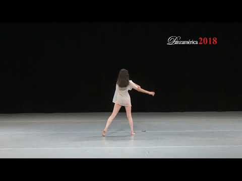 LÍQUIDA / Idea original, dirección y coreografía: Ruby Acosta