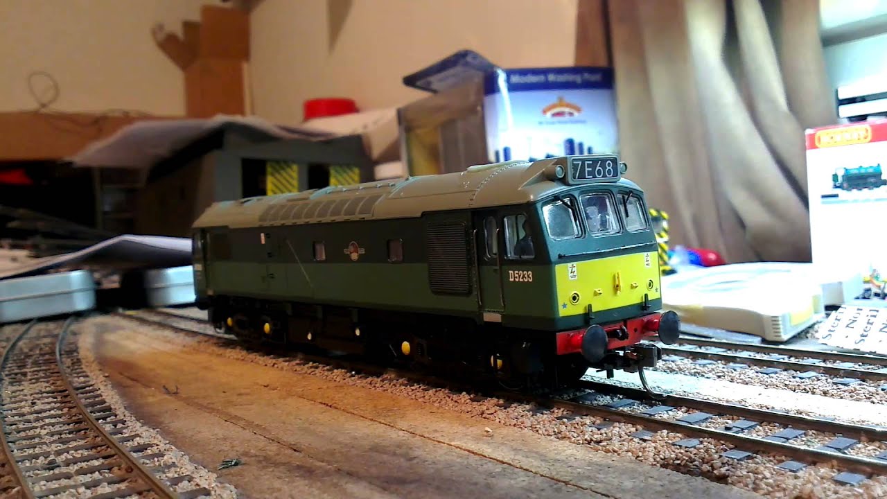 Class 25 DCC Sound Zimo - YouTube