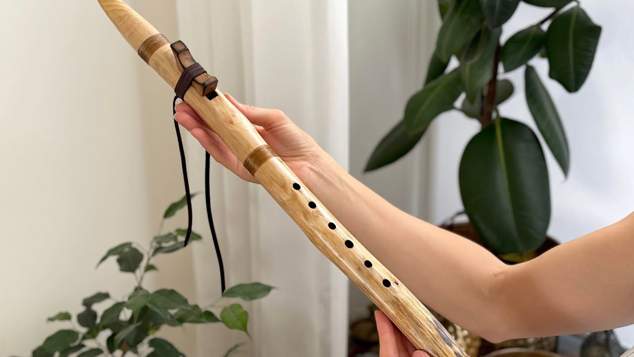 NATIVE STYLE BRANCH FLUTE ~A MINOR 432HZ ~ MANY MOONS FLUTES - YouTube