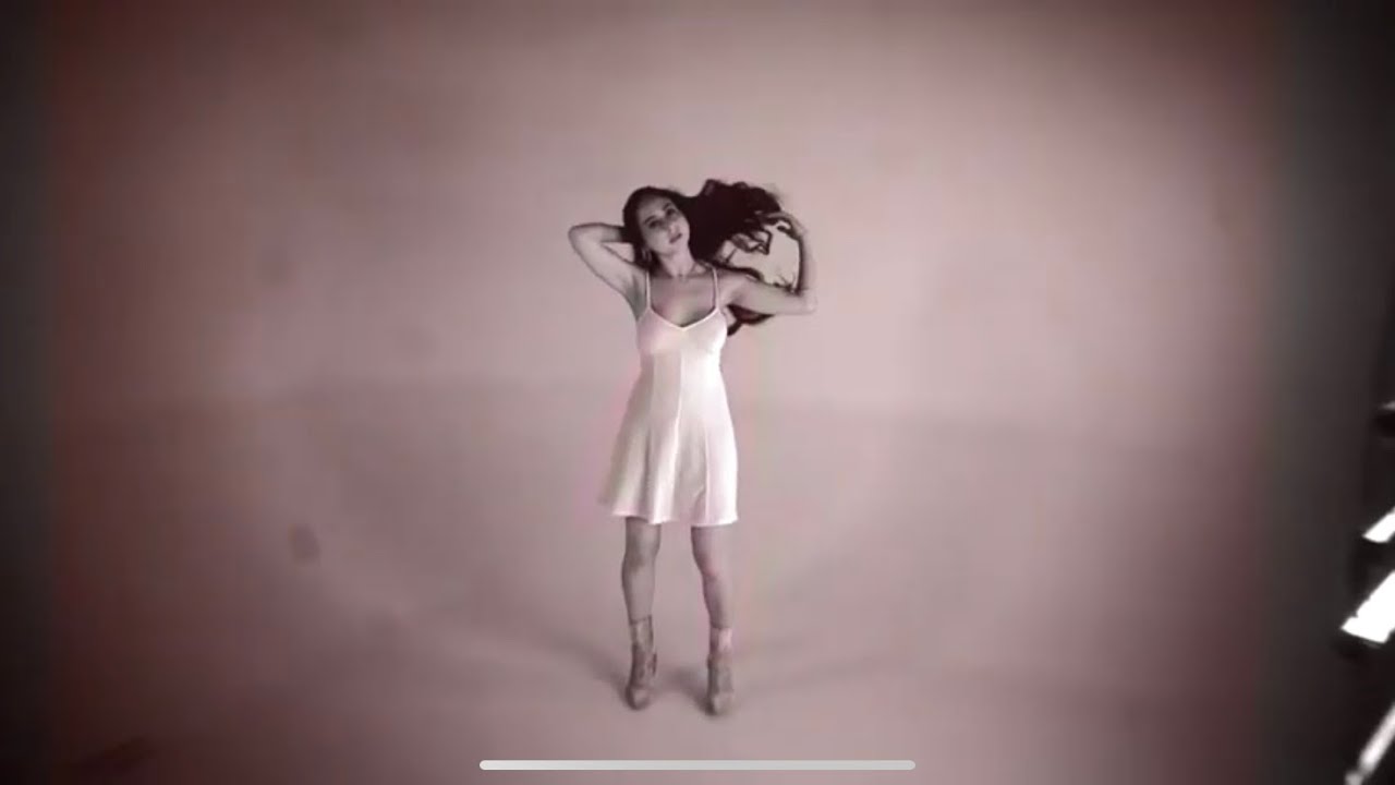 Ale Otero at The Billy Studio with music from 1902 - 8mm film - YouTube