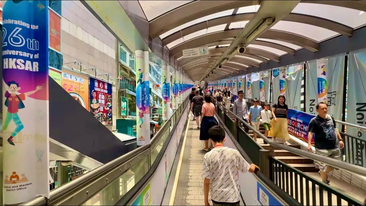 🇭🇰 Almost 1km of Escalators Uphill in Central, Hong Kong (Central ...