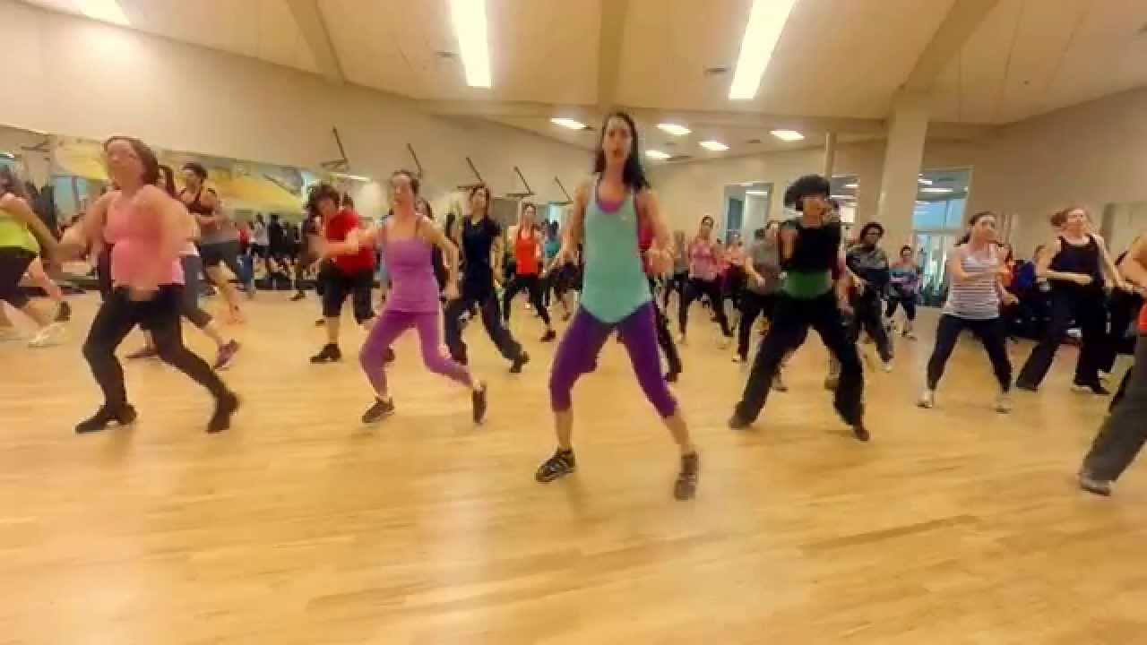 Sujeily Zumba 20140417/02 - Cuándo, Cuándo Es - YouTube