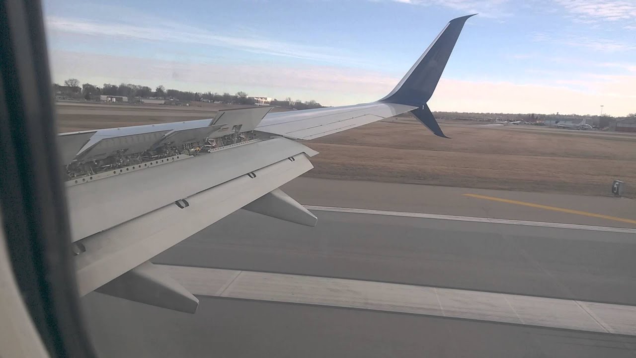 Delta Flight over Minneapolis, MN and Landing at MSP airport - YouTube