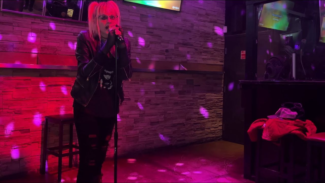 Sherilyn Connelly: "After Dark," Toad Hall, San Francisco, July 9, 2023 ...
