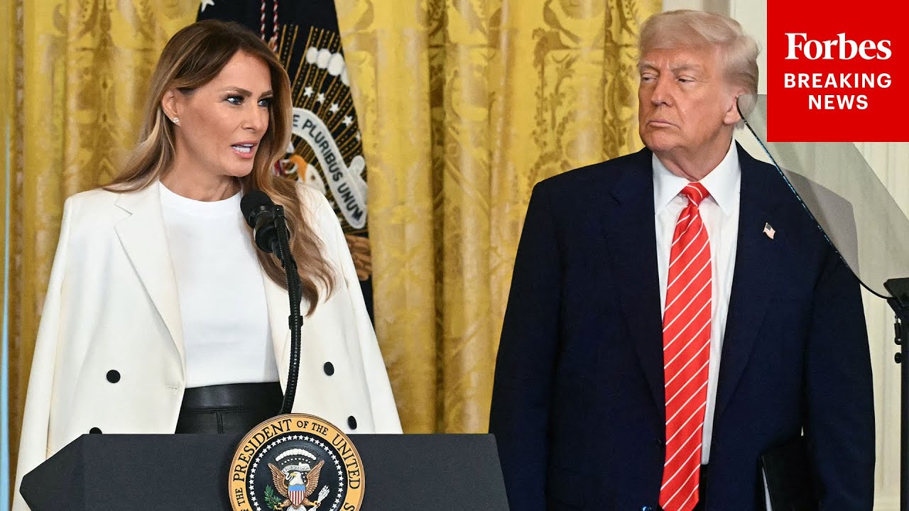 BREAKING NEWS: President Trump & First Lady Melania Trump Hold Military ...