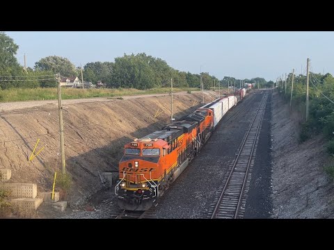 Railfanning w/ @CPWindsorsub | BNSF 7120 leads CPKC 231 w/ BNSF 3729 trailing! - YouTube