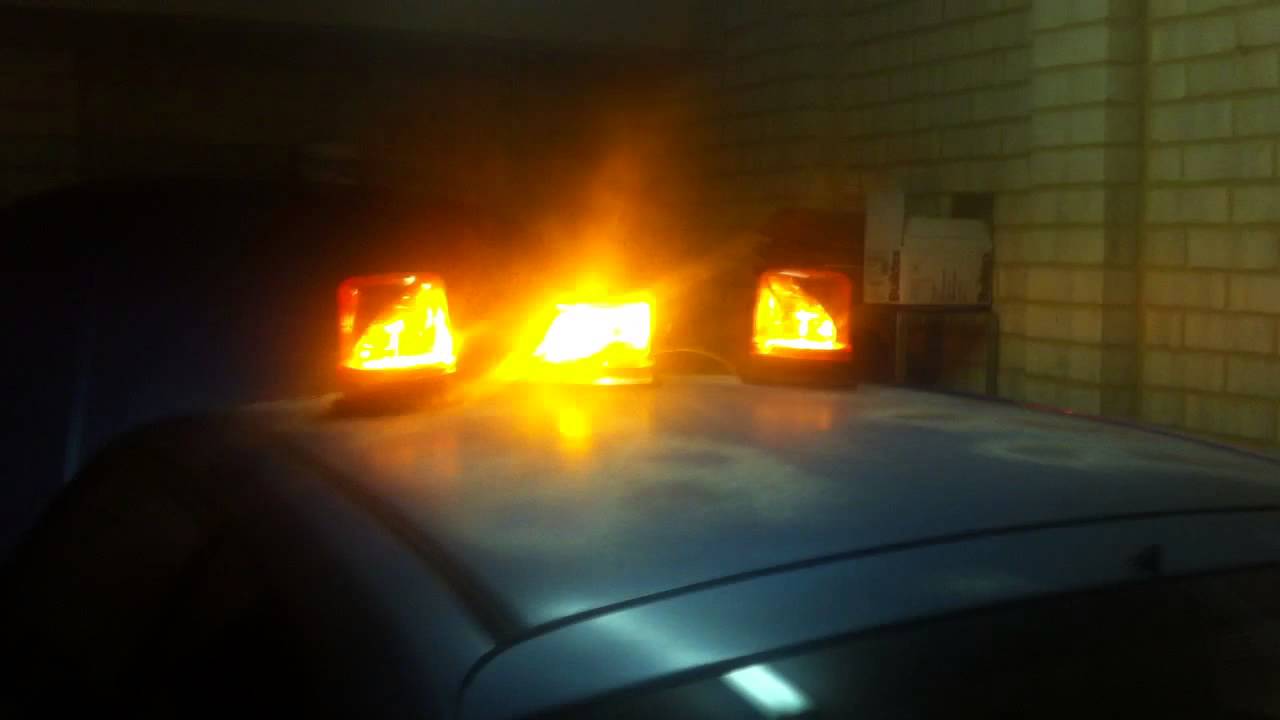 Code3 and ECCO led beacons - YouTube