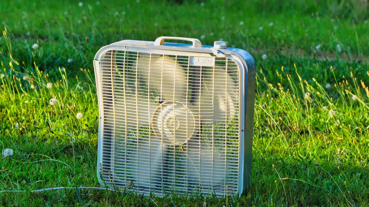 Lasko 3733 Box Fan Destruction - YouTube