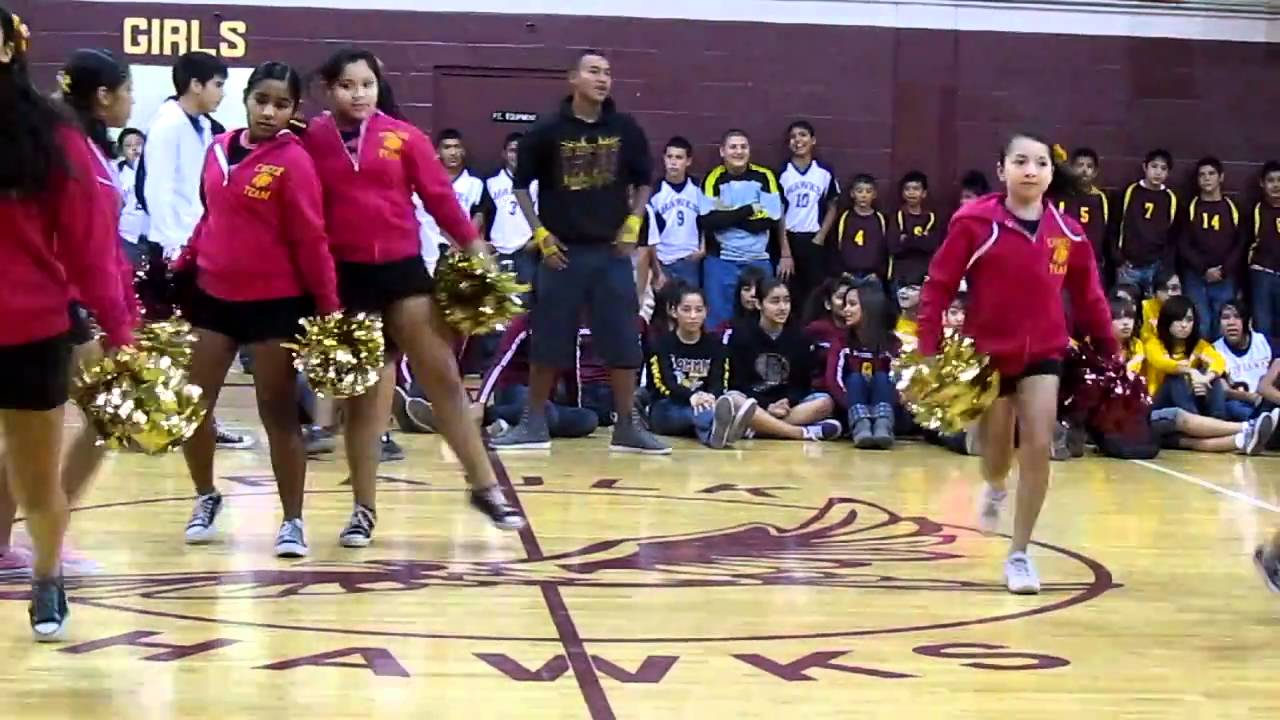 Faulk cheer team: Whip my hair - YouTube