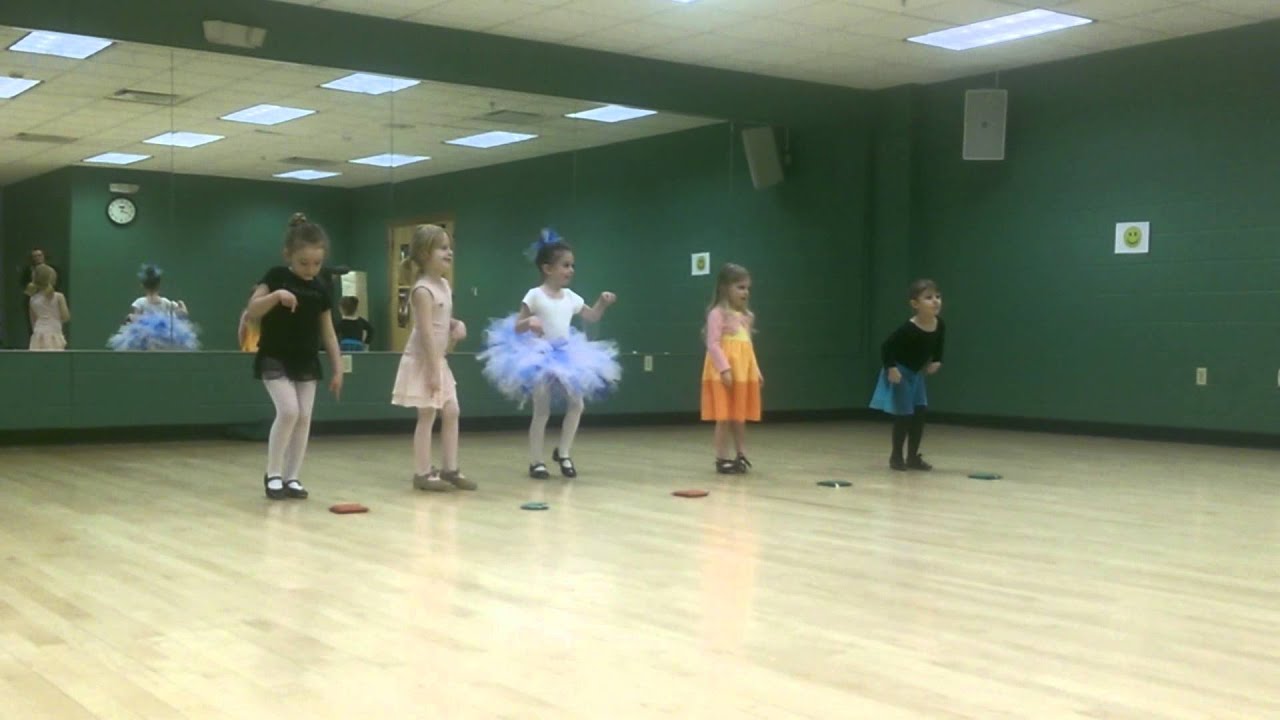 Piper's Mini Recital - YouTube