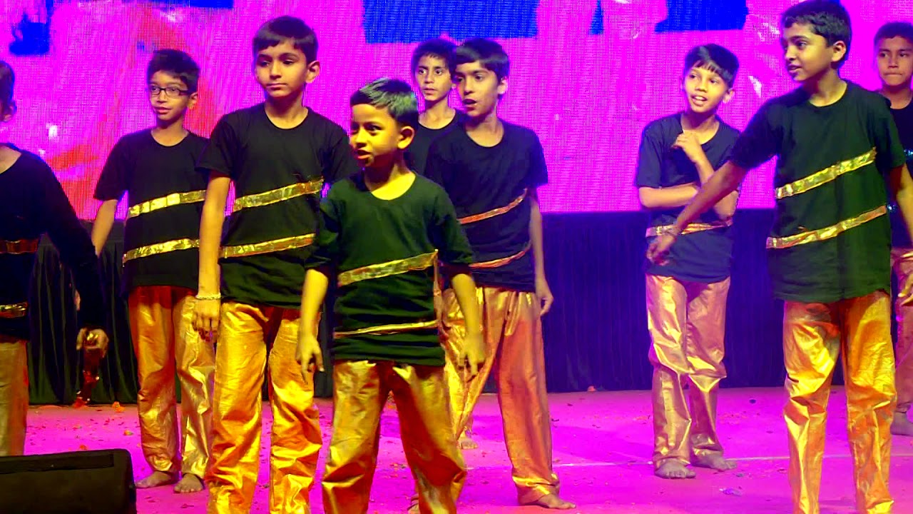Urban Kalarav 2018 Malhari Dance - YouTube