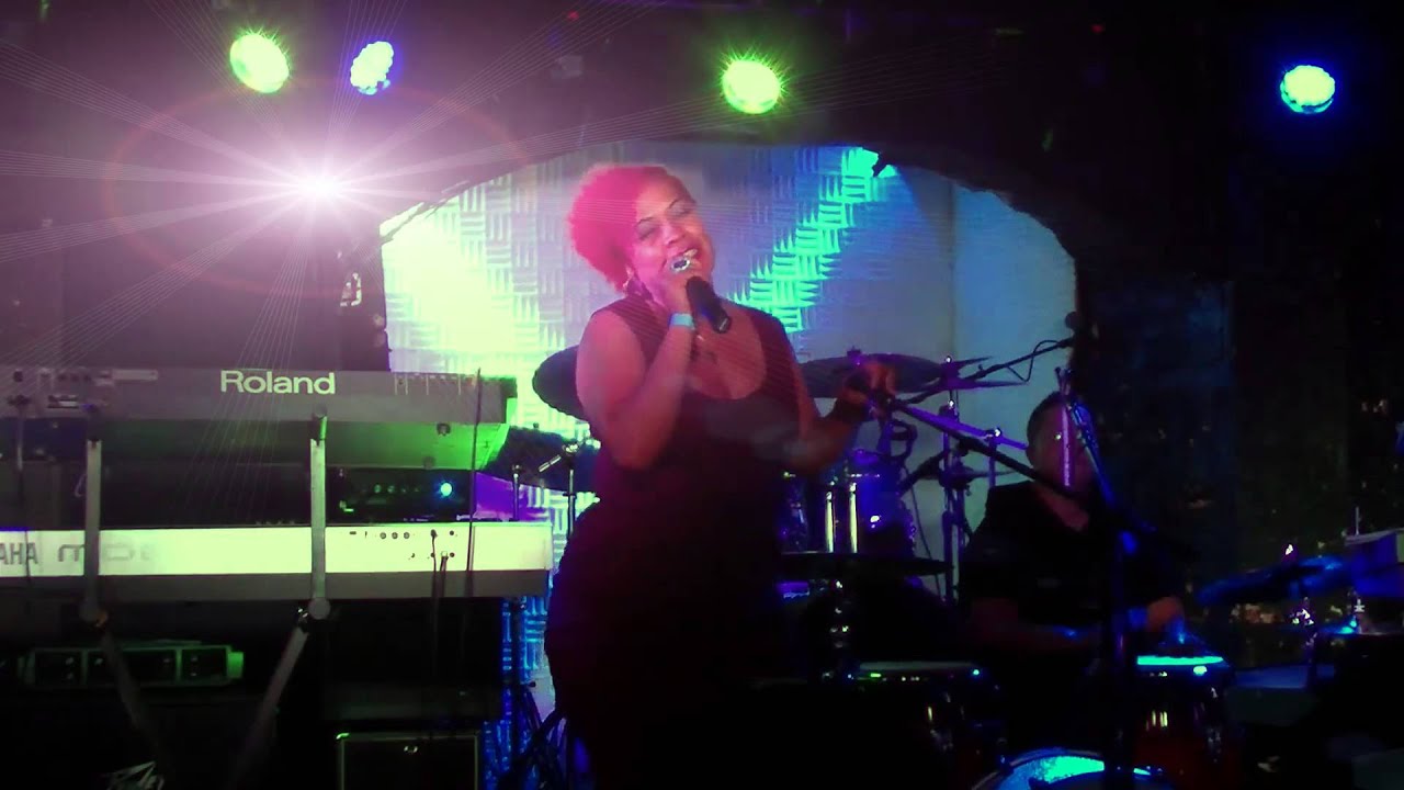 MAMBA DJ Ceez feat Niki Gee w/ Audyz Wisdom..on New Generation Records ...