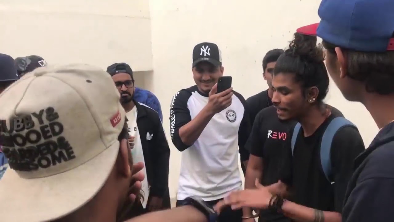 Sense Oneway with underground rappers, Mumbai - YouTube