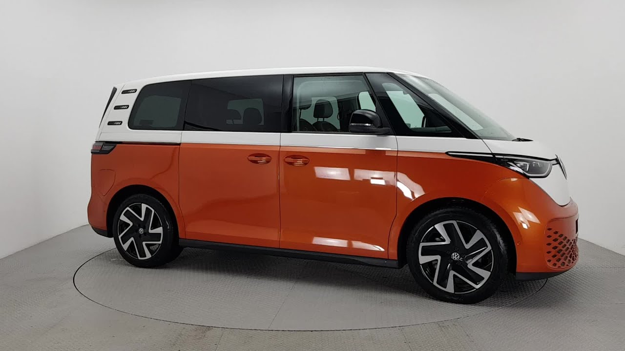 IDBUZZ - 2023 Volkswagen ID. Buzz PLUS 77KWH 204HP SWB - YouTube