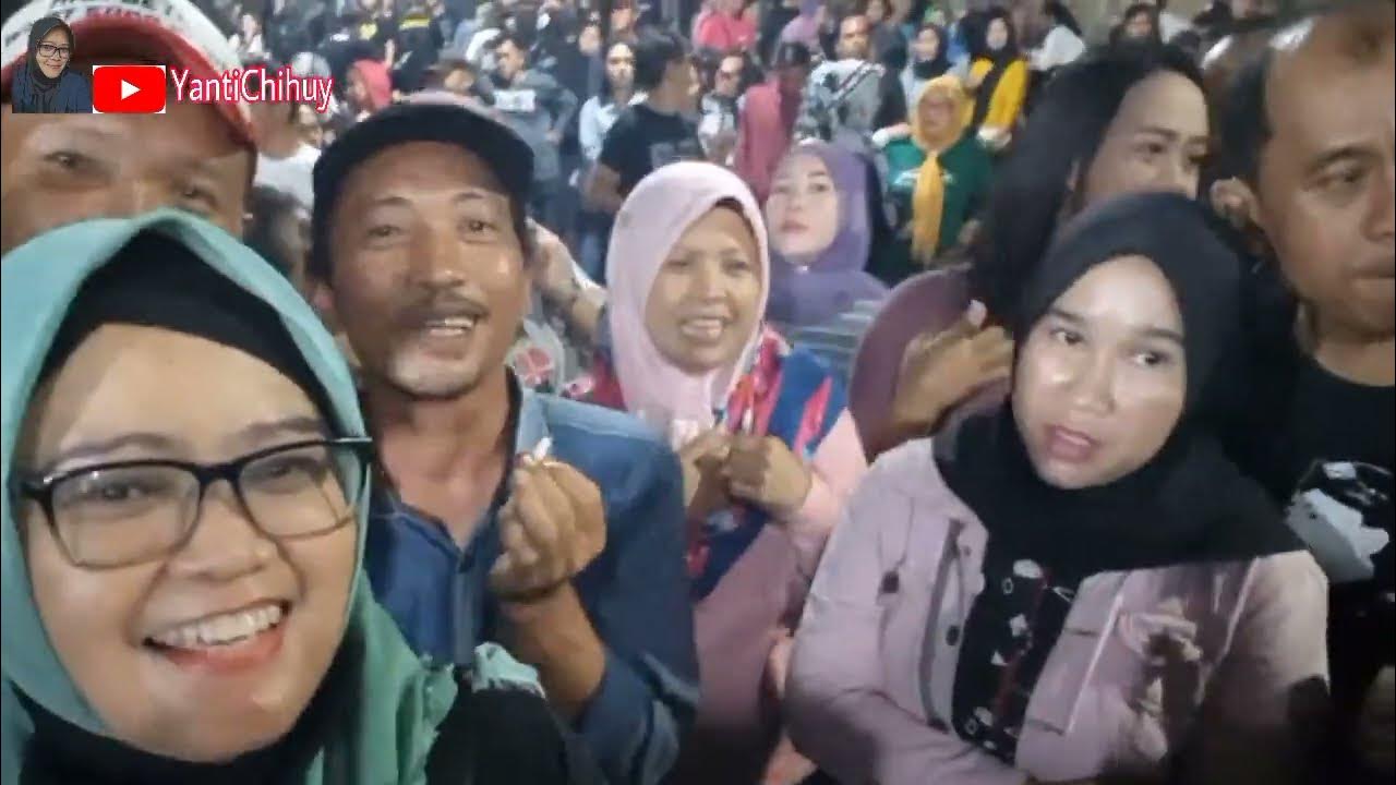 Tirai Cinta ~ Tiara Tahta || Familys Group - YouTube