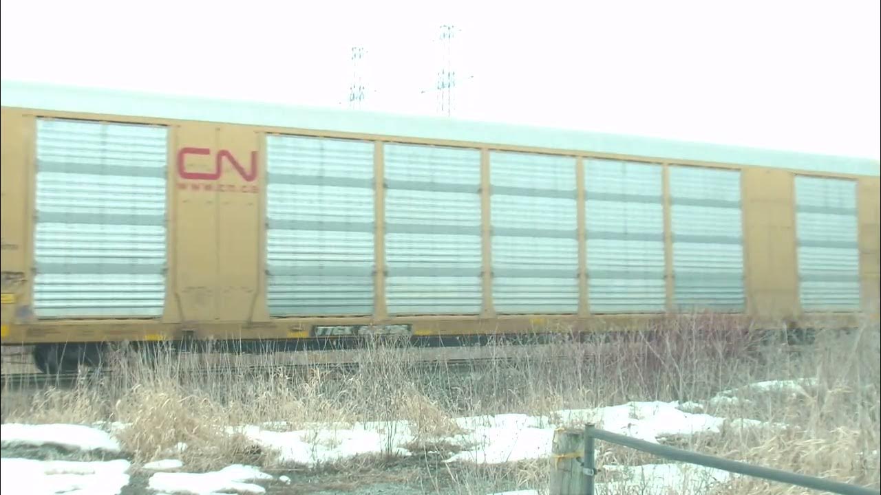CN #E271 / CN#8951, CN#5615 / AT BENNETT RD: - YouTube