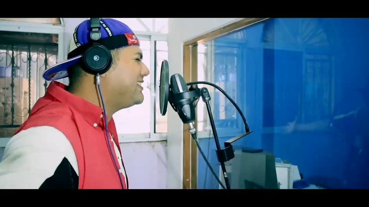 Israel Lanuza||BZRP Music Session #1 - YouTube