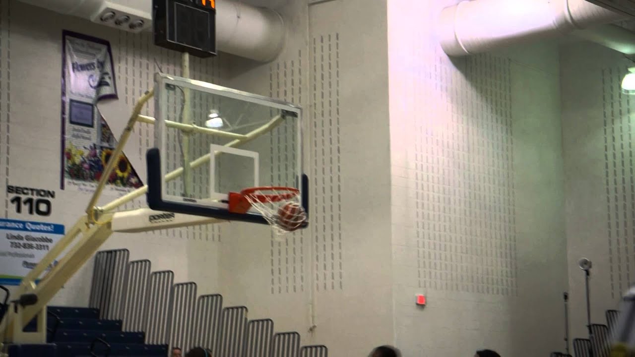 IHA's Caitlin Roche connects for 3 - YouTube