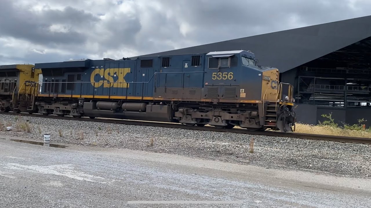 CSX 5356 (GE ES44DC) Northbound Coal - YouTube