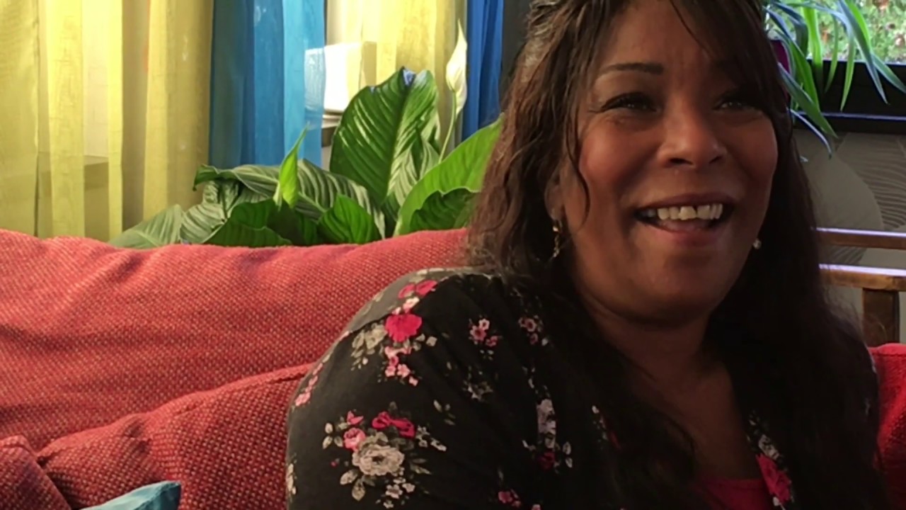 Ted möter Maha Idris de Freene - YouTube