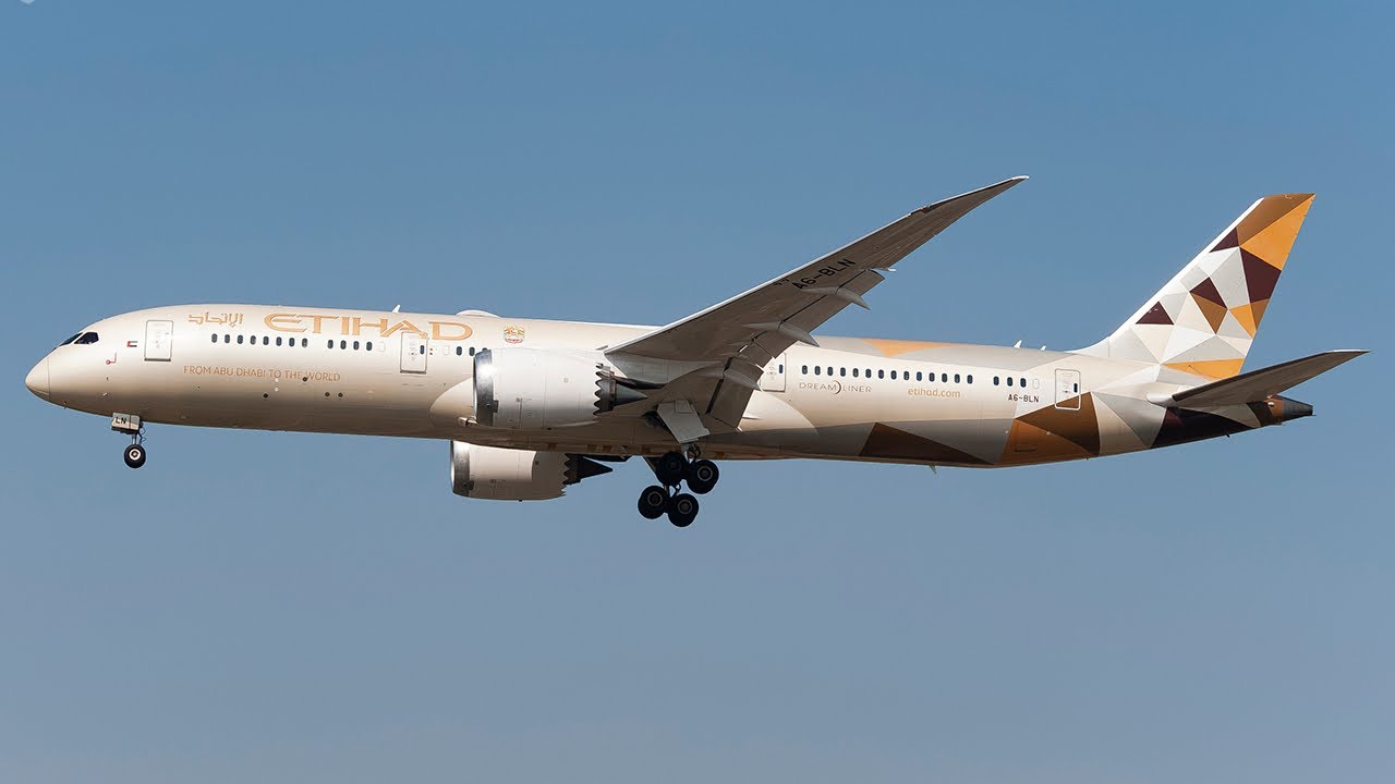 Infinite Flight // Etihad Airways B789 EY-461 // Melbourne MEL - Abu ...