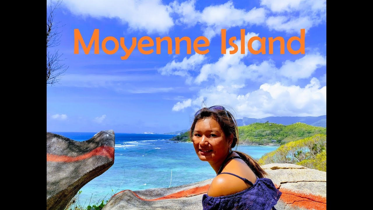 Sailing to Moyenne Island - Seychelles - YouTube