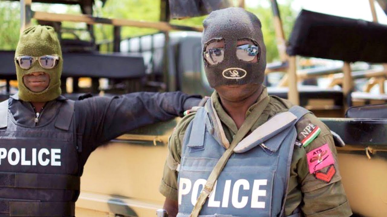 Nigerians want Anti-Robbery Squad STOPPED #ENDSARS - YouTube