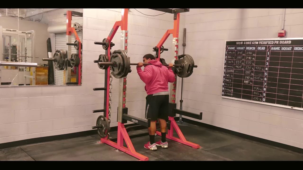 Iron Core Gym Powerlifting Medium - YouTube