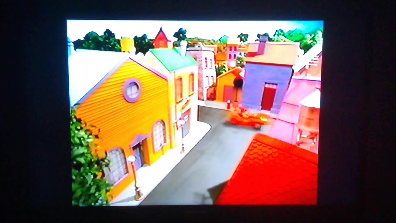 The Wiggles Clip: Dorothy stops the Rose robber! - YouTube