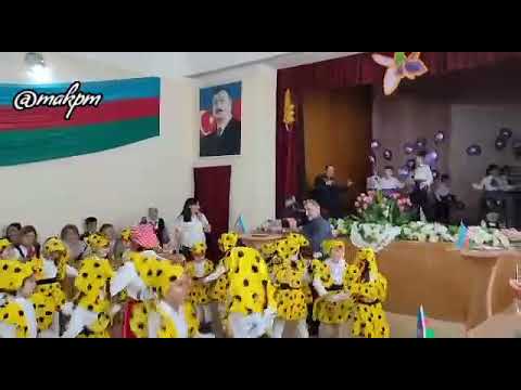 4may 2023 Novxanı kənd Mehdi Hüseynzadə adına 1saylı orta məktəb.2 qızım da Cücələrim obrazında 🐥🐥