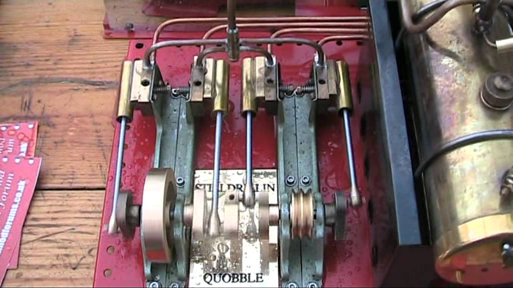 Mamod SE3 With Four Cylinders In Live Steam At A Steam Show. - YouTube