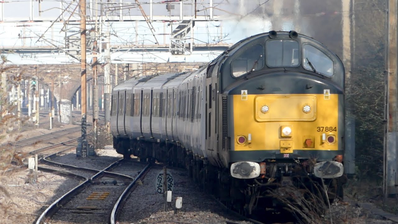 Class 317 Scrap Drag | ROG 37884 Dragging Ex GA 317885 & 317341 For ...