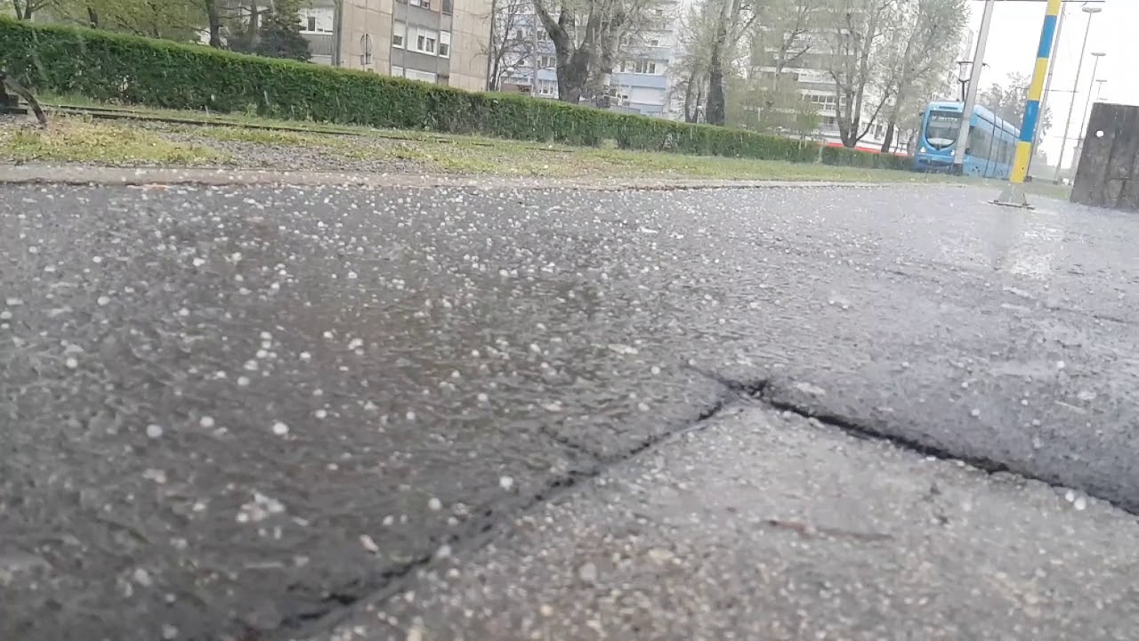 Led, grad, krupa, tuča u Zagrebu - YouTube