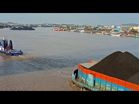 Dua Set Kapal TugBoat KSA SELERA-3 & KALTIM DOLPHIN-17.12 Bermuatan ...