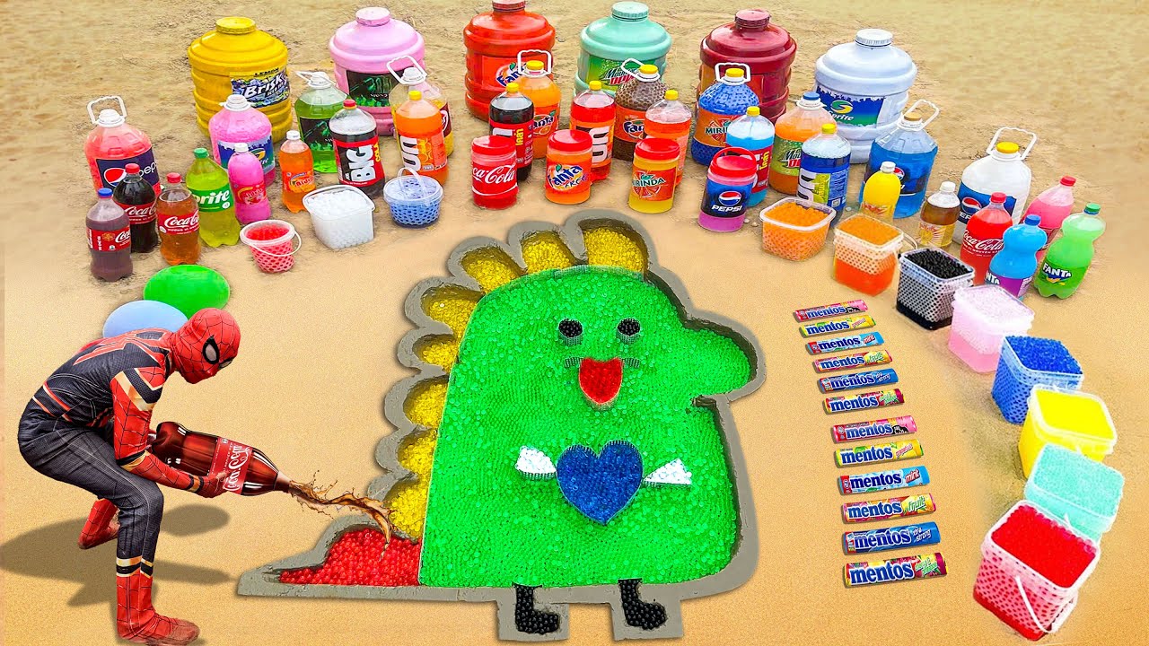 Spiderman with Experiment & Big Toothpaste Eruption from Dinosaur ...