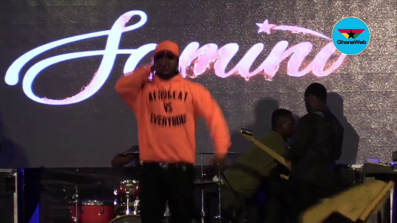 Prince Bright performs with Samini at Saminifest - YouTube