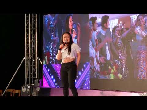 Neha Kakkar performs Bhangra Ta Sajda live at Veere Di Wedding movies's music launch