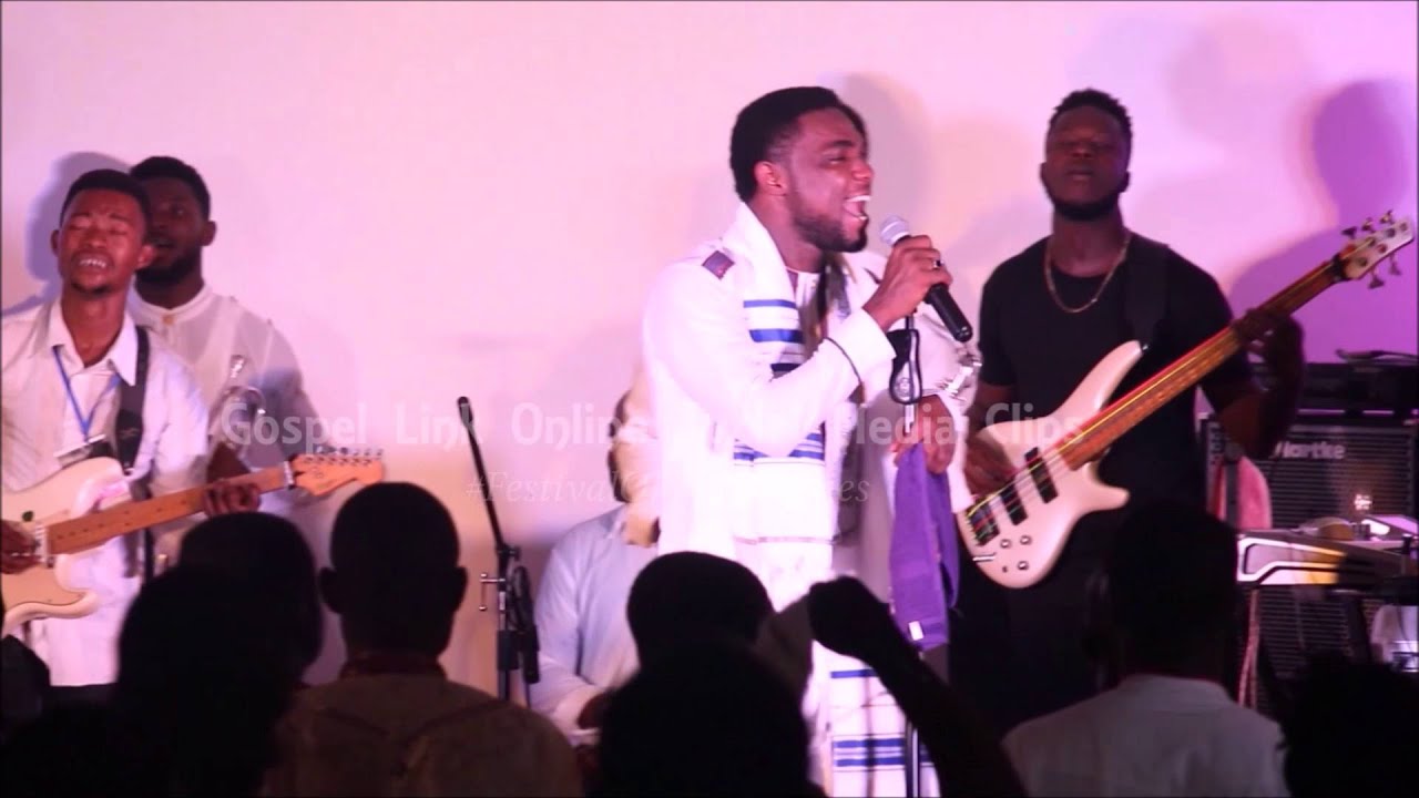Quame Gyedu at Festivial of Testimonies - Gospel Link Online - YouTube