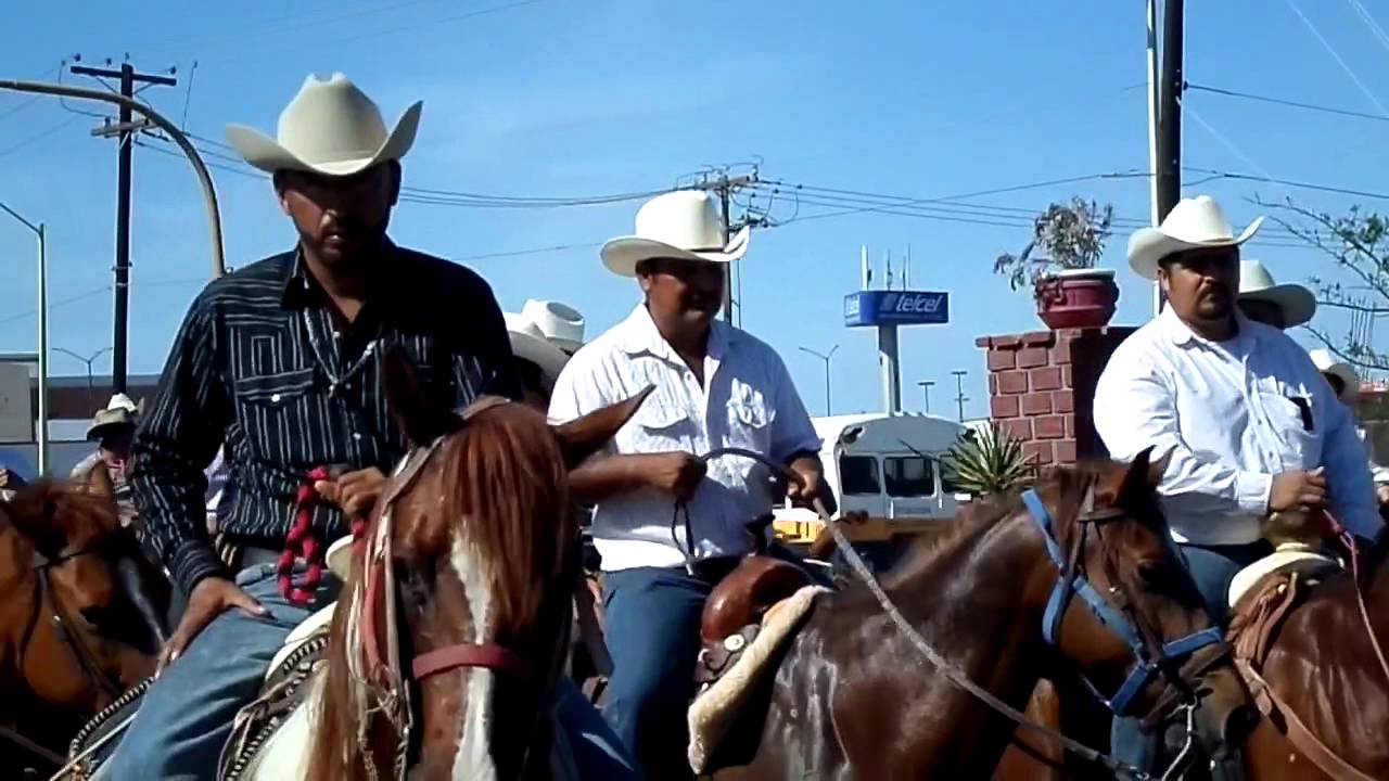 CABALGATA FERIA DEL CABALLO EN LA PAZ BAJA CALIFORNIA SUR - YouTube