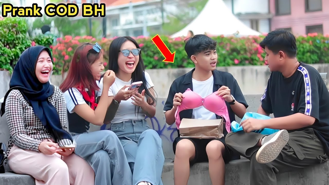 PRANK COD BH DI DEPAN CEWEK.. - YouTube